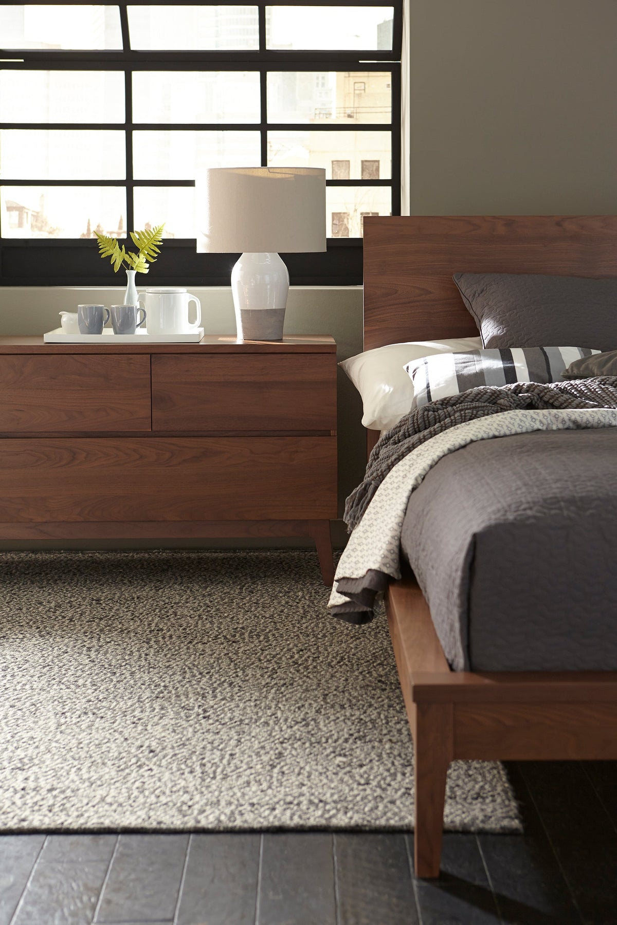 Serra Platform Bed – Kleur Design